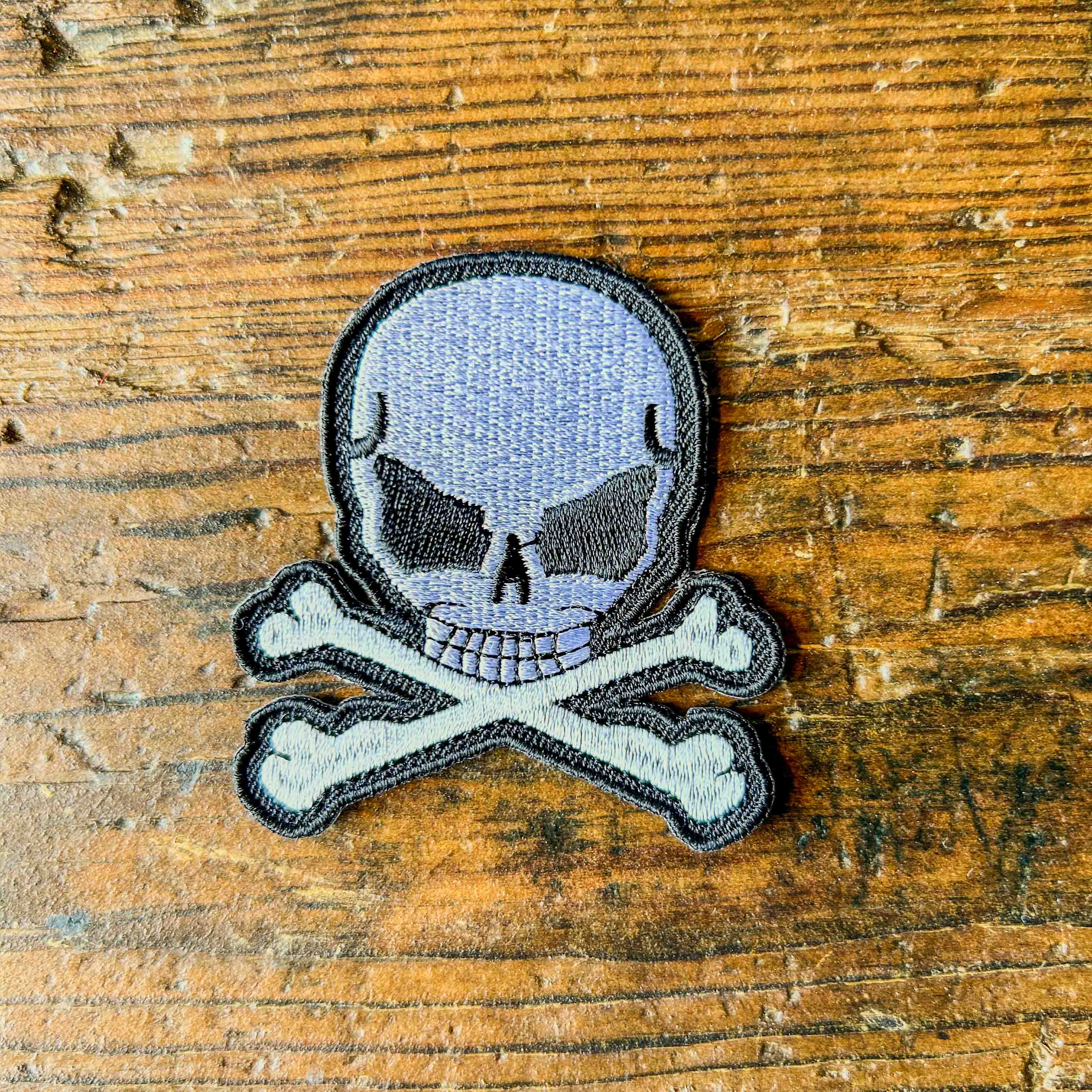 Skull & Crossbones Patch – denimblankets